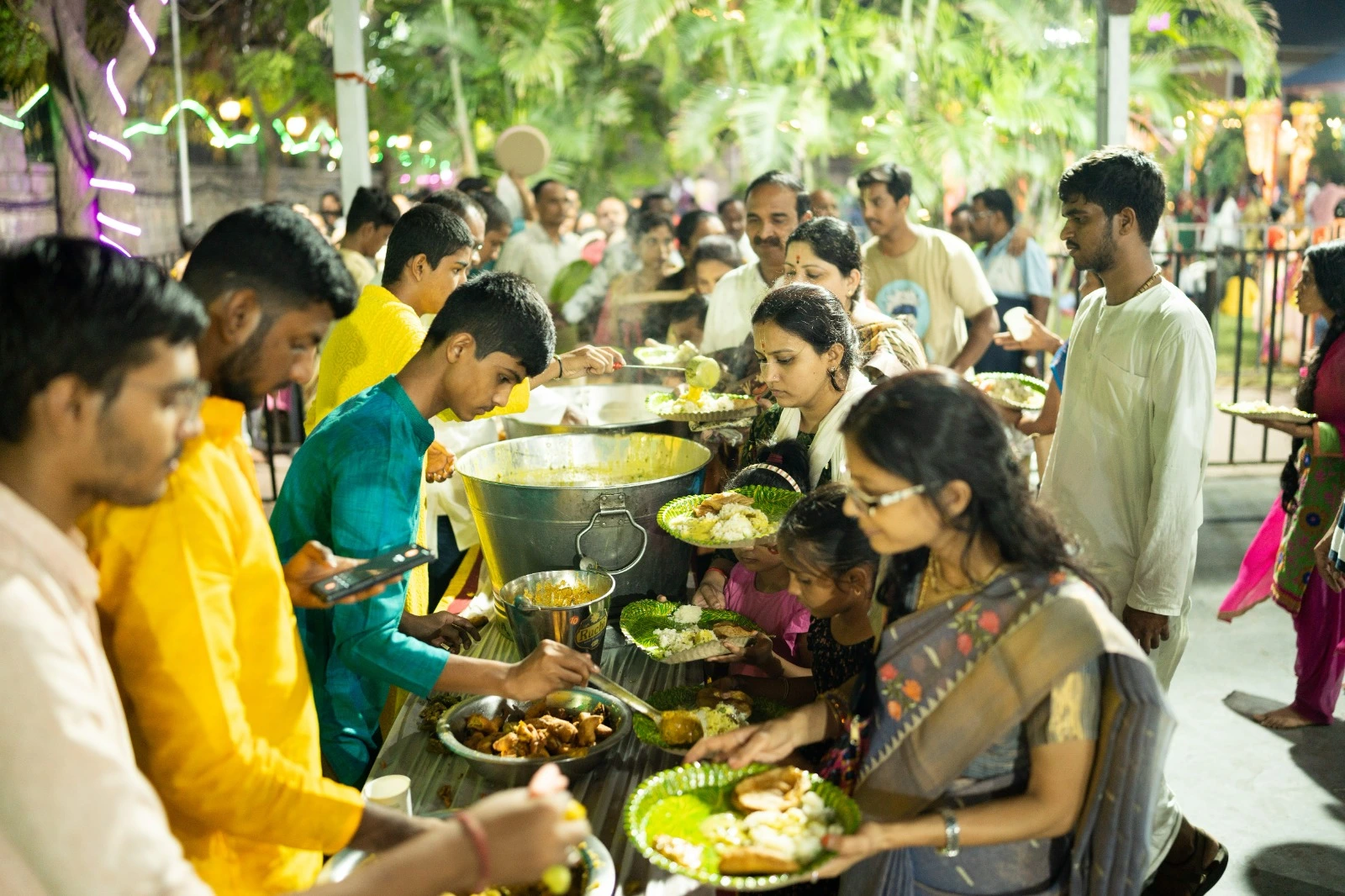 ISKCON of Bhiwandi - Dissolve in Krishna Consciousness